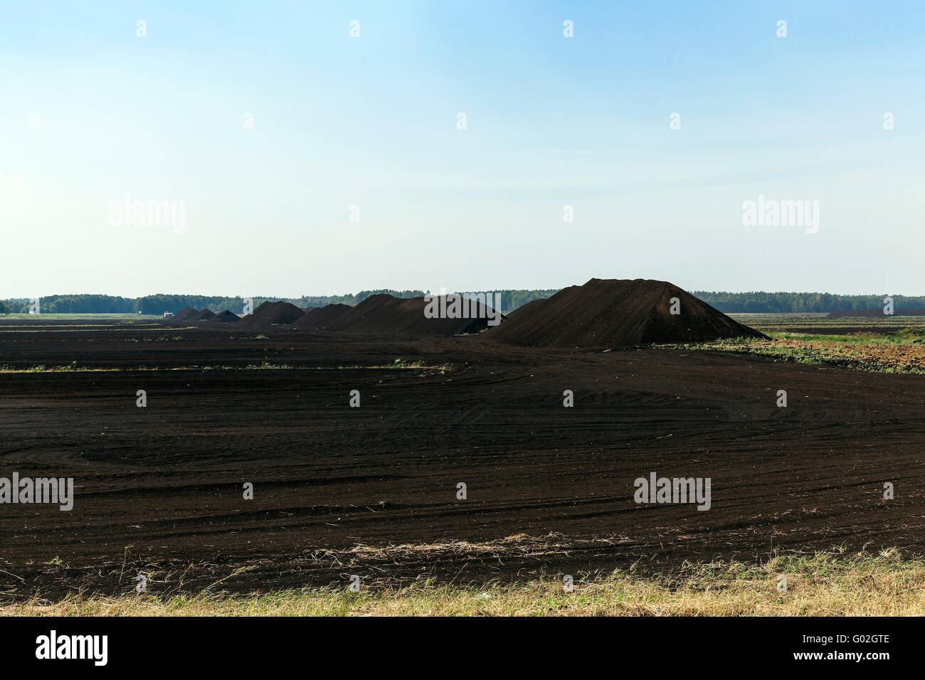 extraction of peat Stock Photo - Alamy