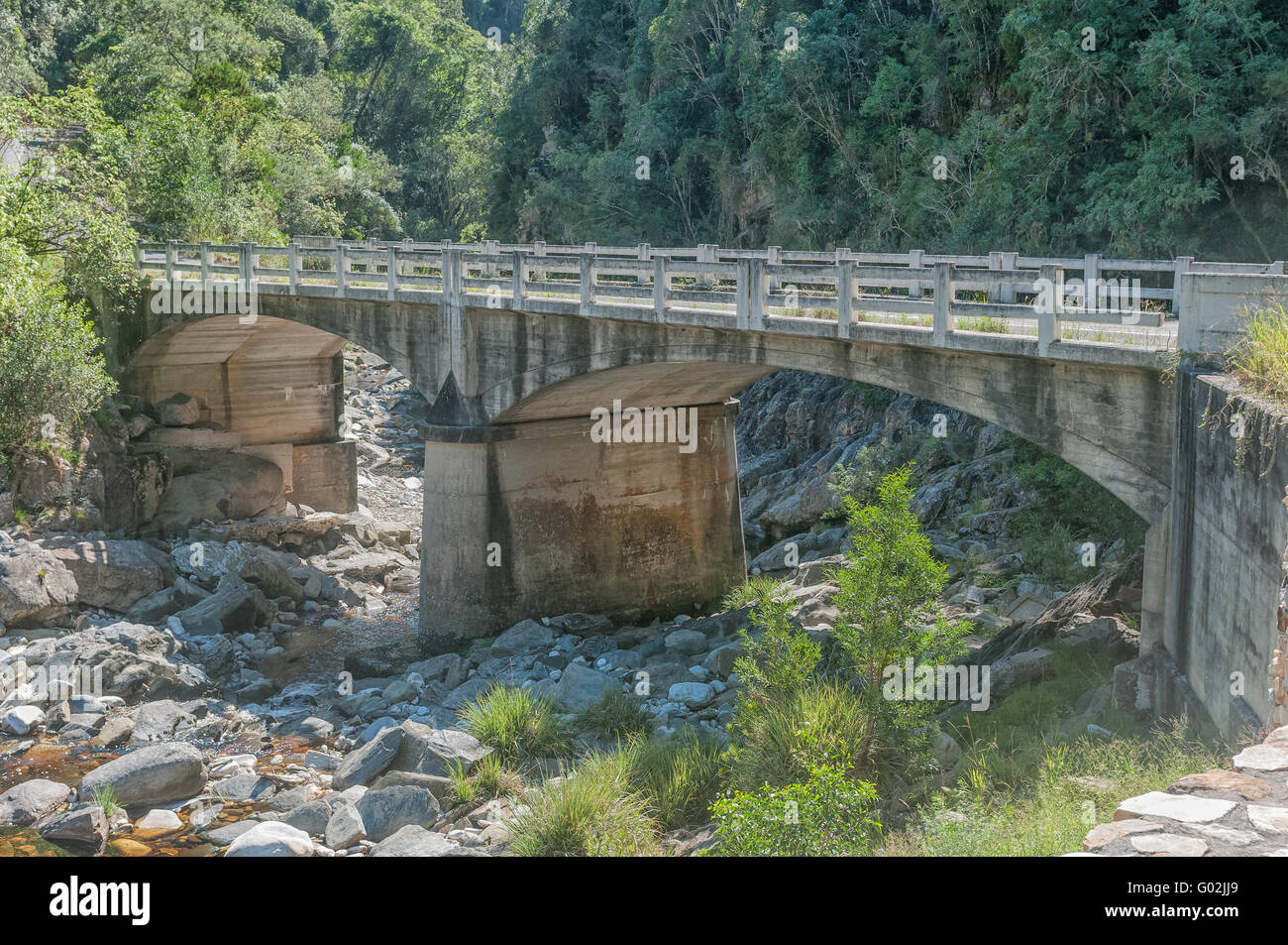 The old bridge over the Bloukrans River in the historic Bloukrans Pass ...