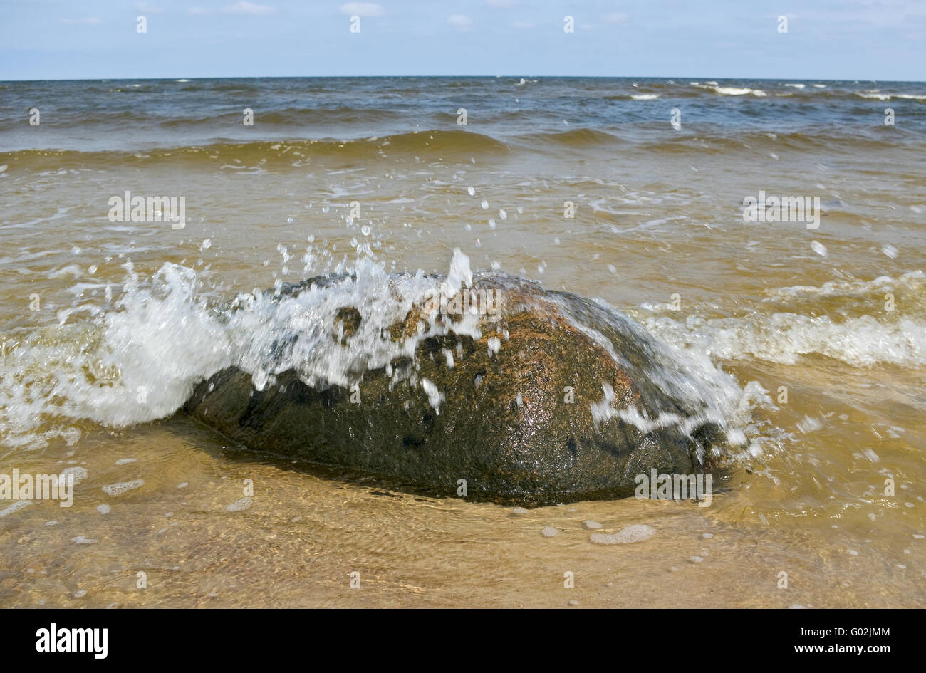 Water splash and stone Stock Photo - Alamy