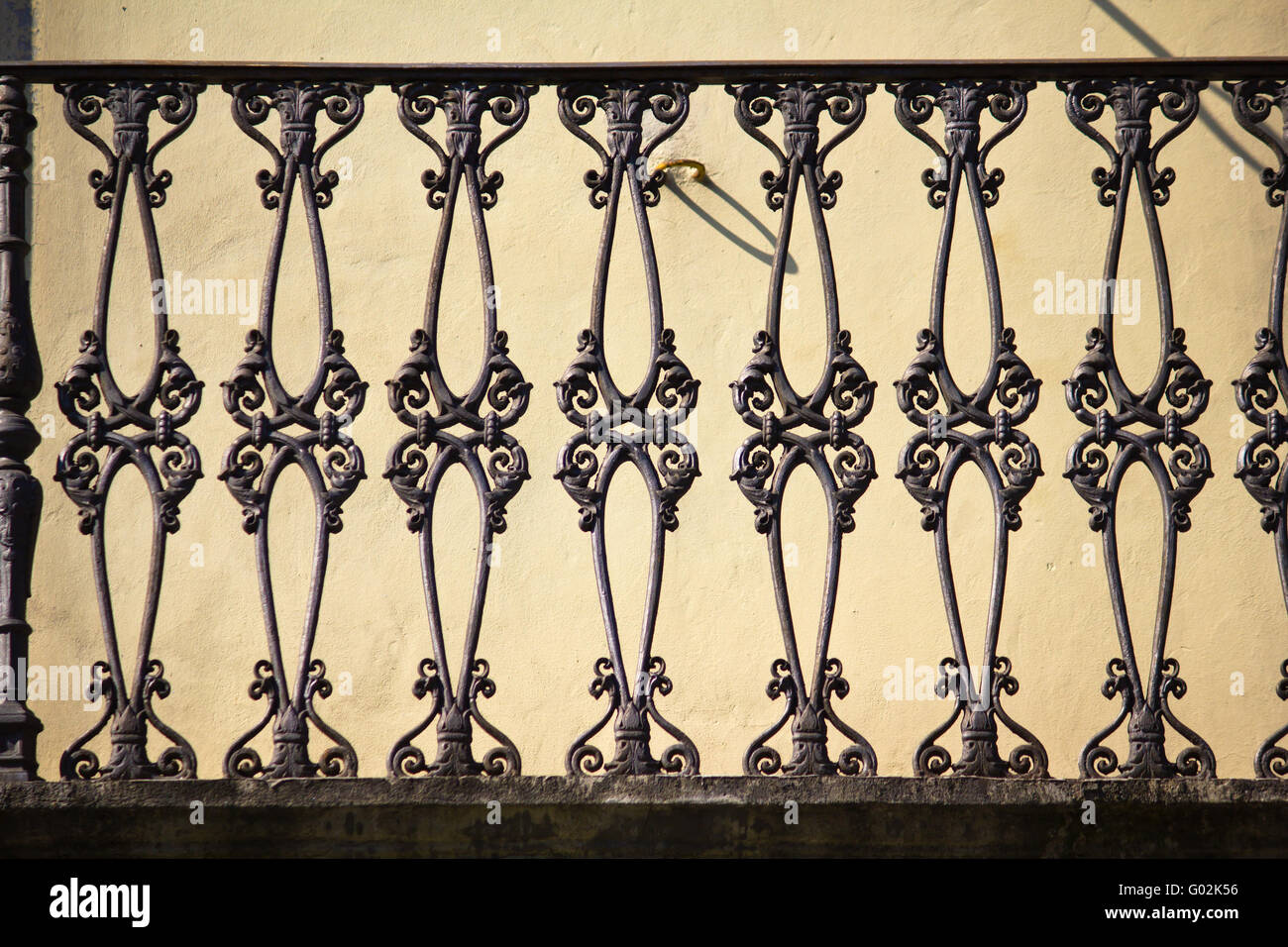 Balustrade Parapet Columns High Resolution Stock Photography and Images - Alamy