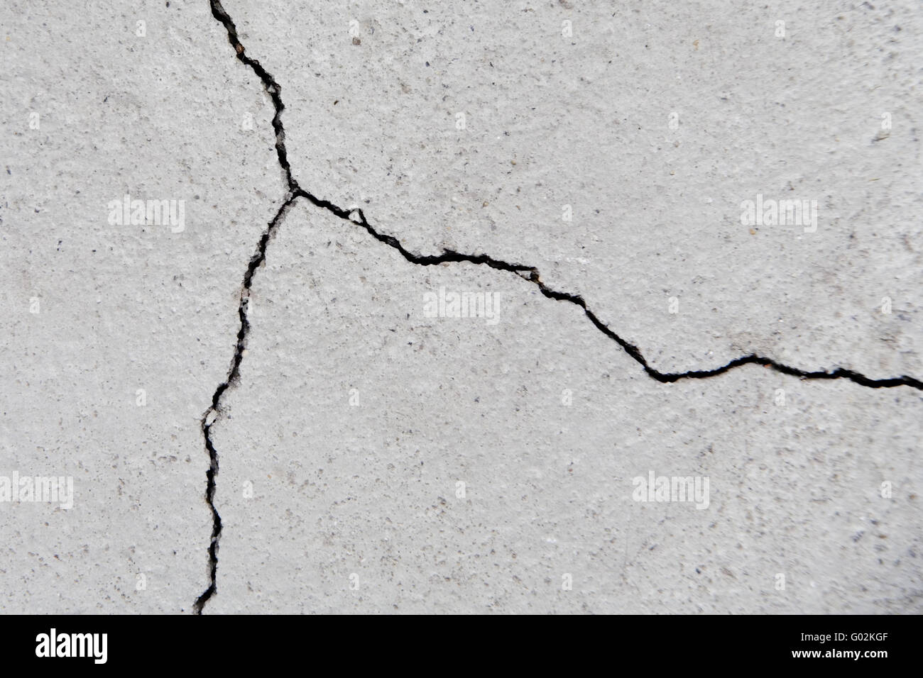 draft in a wall Stock Photo - Alamy