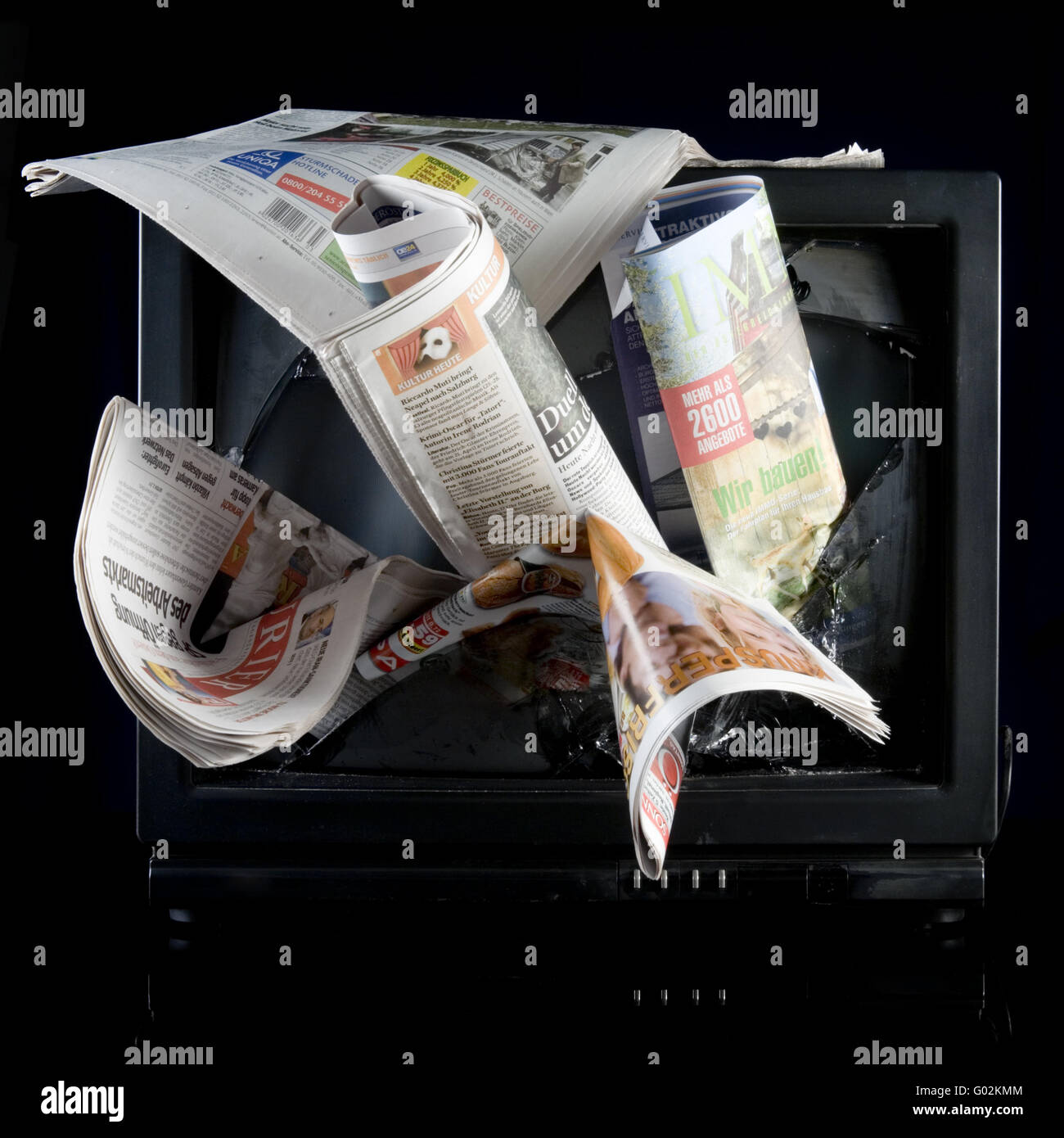 Information age hi-res stock photography and images - Alamy