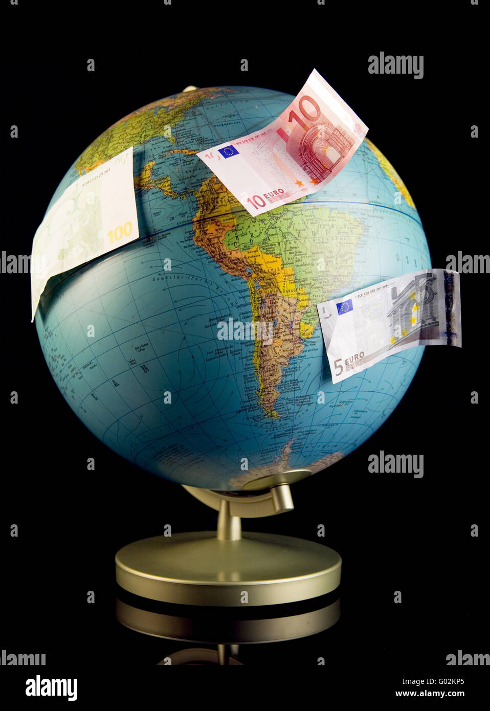 Globalization globe hi-res stock photography and images - Alamy