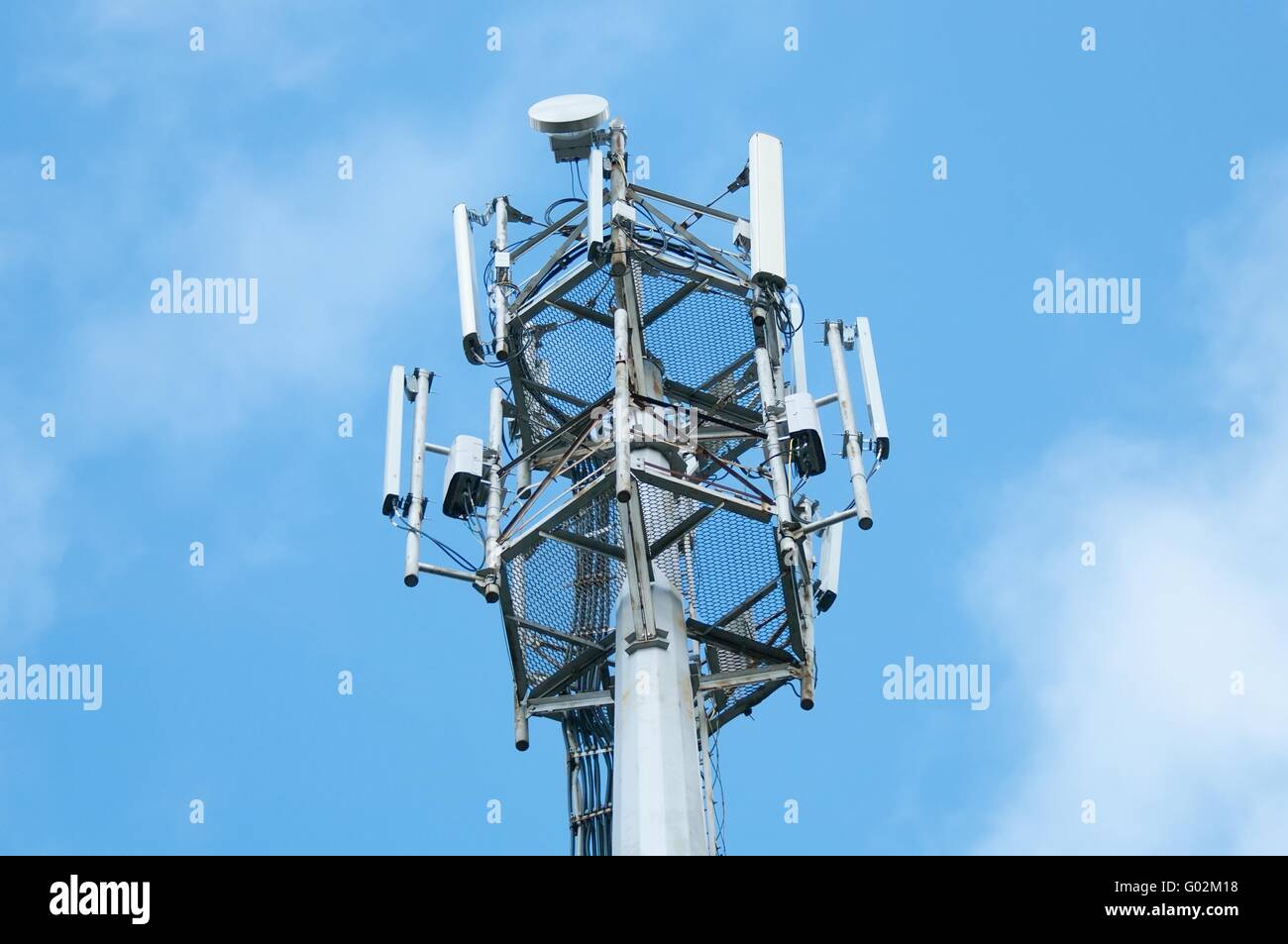 Cell Phone Tower Stock Photos & Cell Phone Tower Stock Images - Alamy