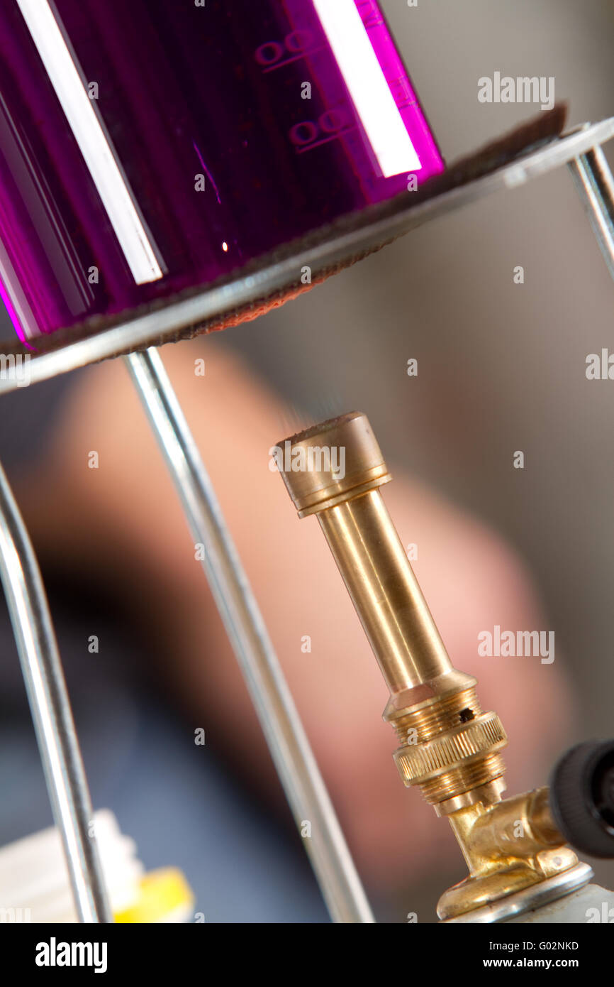 Acid chemistry hi-res stock photography and images - Alamy