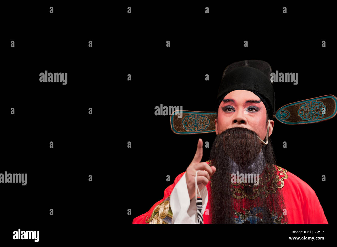 china opera man with long beard Stock Photo - Alamy