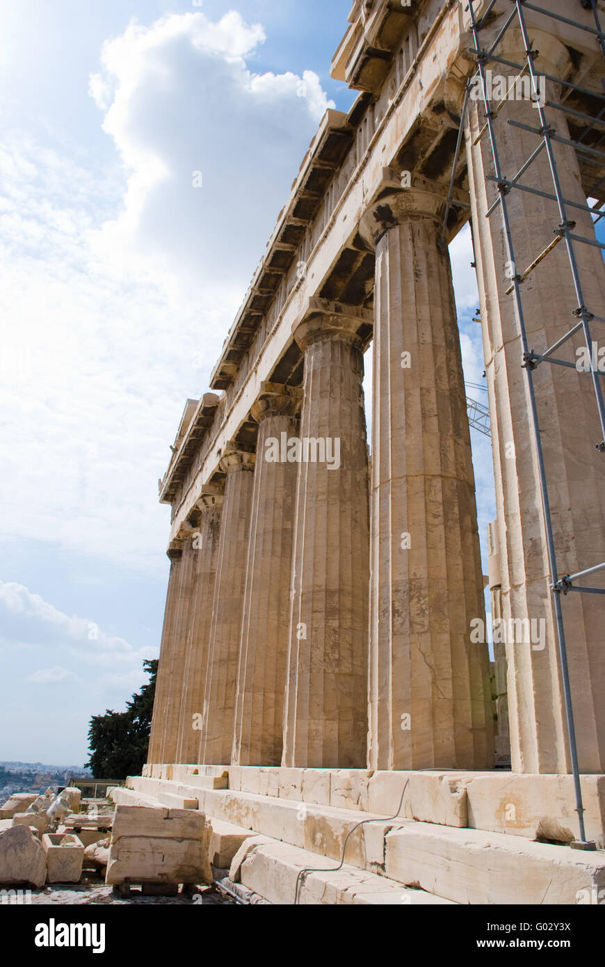 Parthenon statue of athena hi-res stock photography and images - Alamy