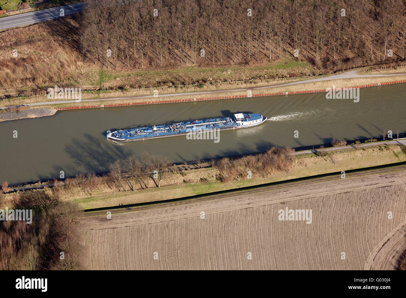 Ship spring hi-res stock photography and images - Alamy