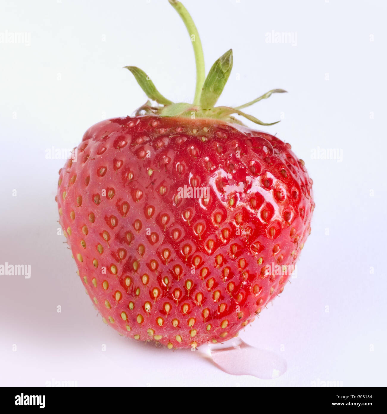Rotes obst hi-res stock photography and images - Alamy