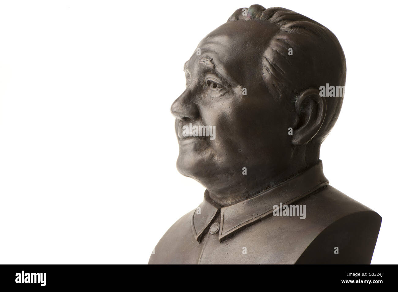 A bronze statue of a great man Stock Photo - Alamy