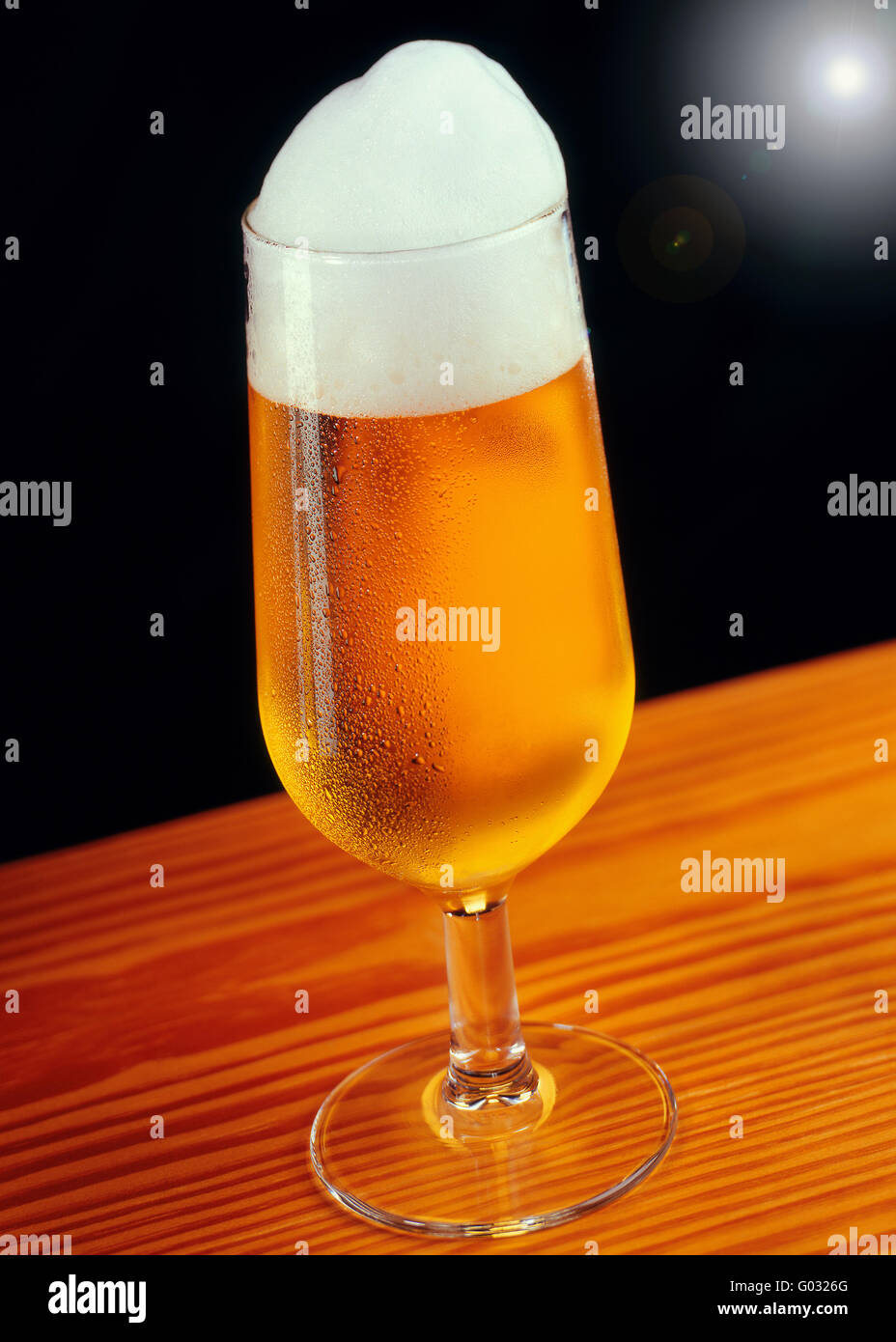 Pilsner bierglas hi-res stock photography and images - Alamy
