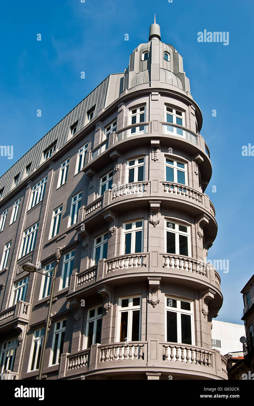 old office building Stock Photo - Alamy