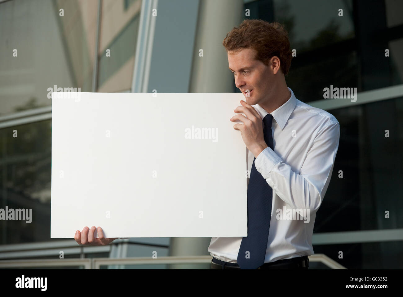 Person outside staring hi-res stock photography and images - Alamy