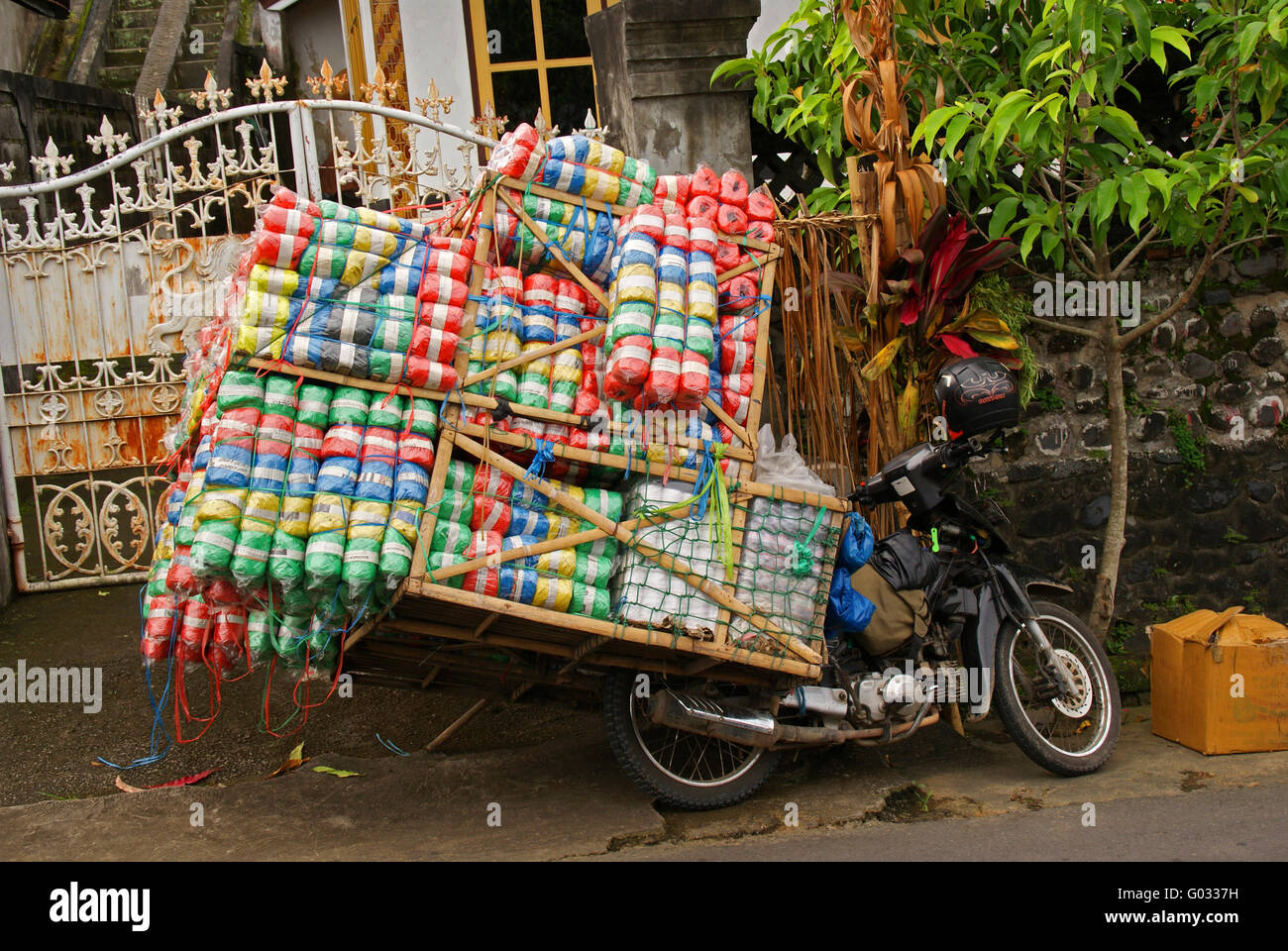 Motorcycle overload hi-res stock photography and images - Alamy