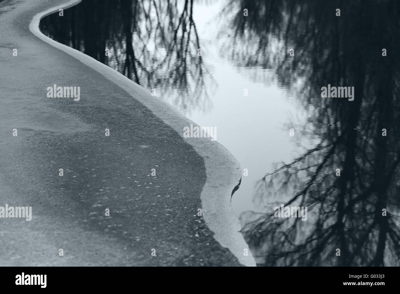 Half frost lake hi-res stock photography and images - Alamy