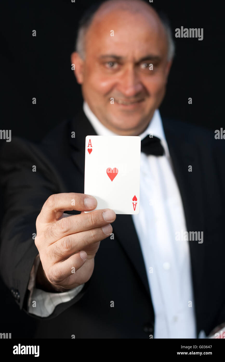 Illusion show hi-res stock photography and images - Alamy
