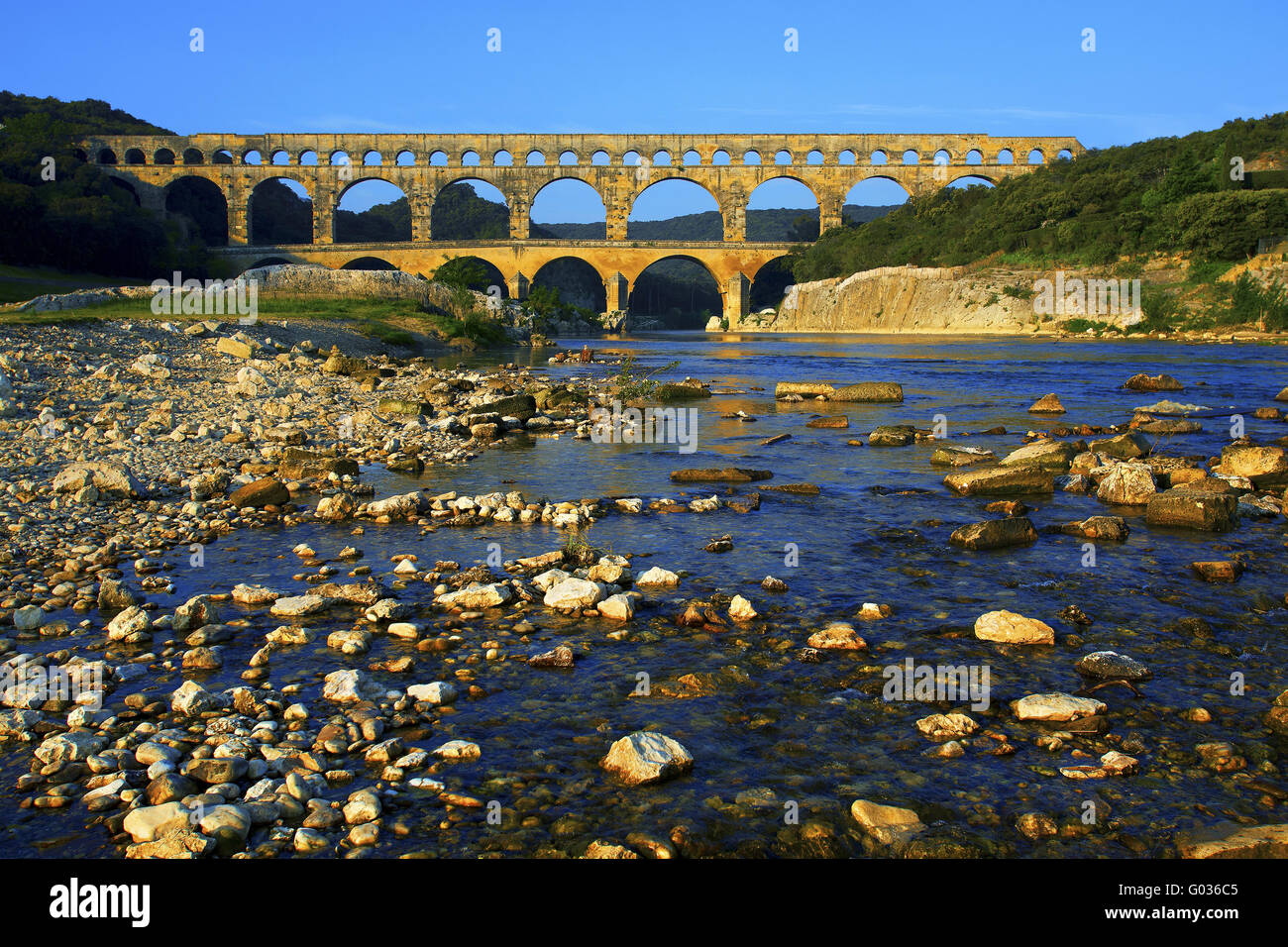 Pont du Gard and river Gardon, Provence, France Stock Photo - Alamy