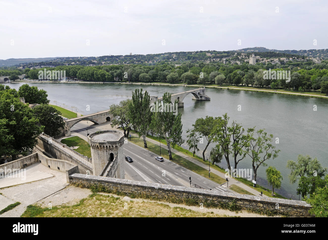 Bruecke von avignon hi-res stock photography and images - Alamy