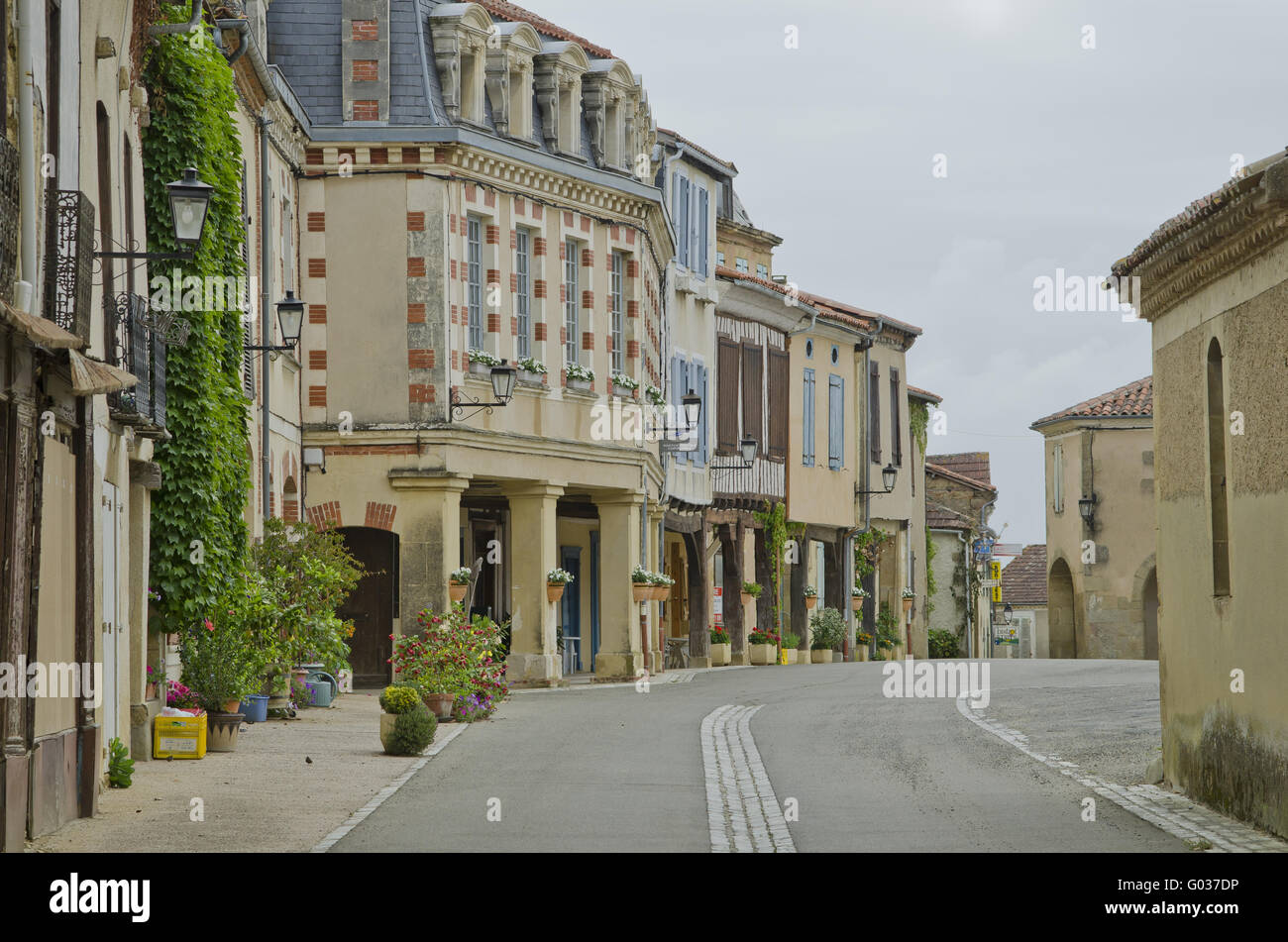 Kolonade hi-res stock photography and images - Alamy