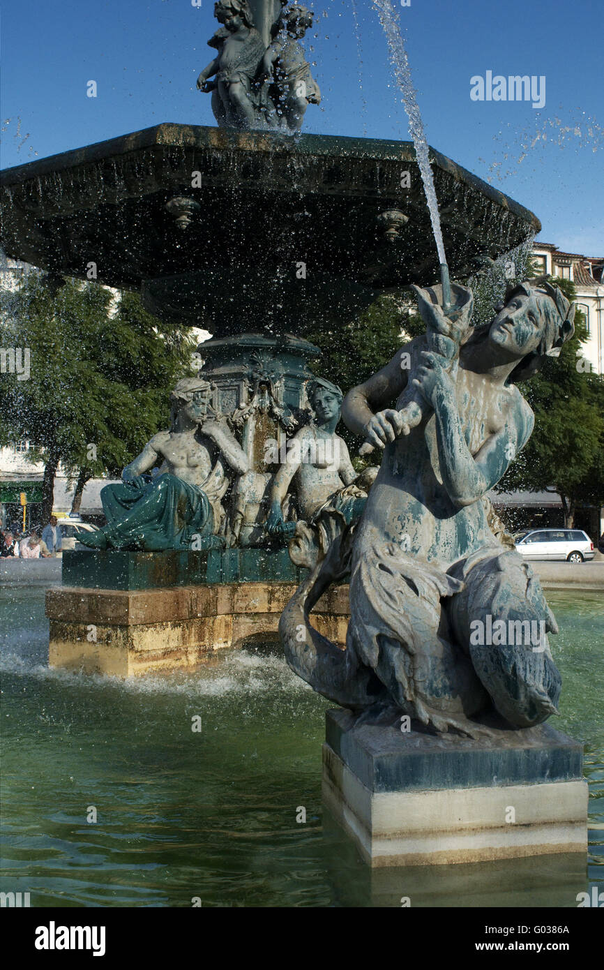 Statues of Rossio square at Lisbon Stock Photo - Alamy