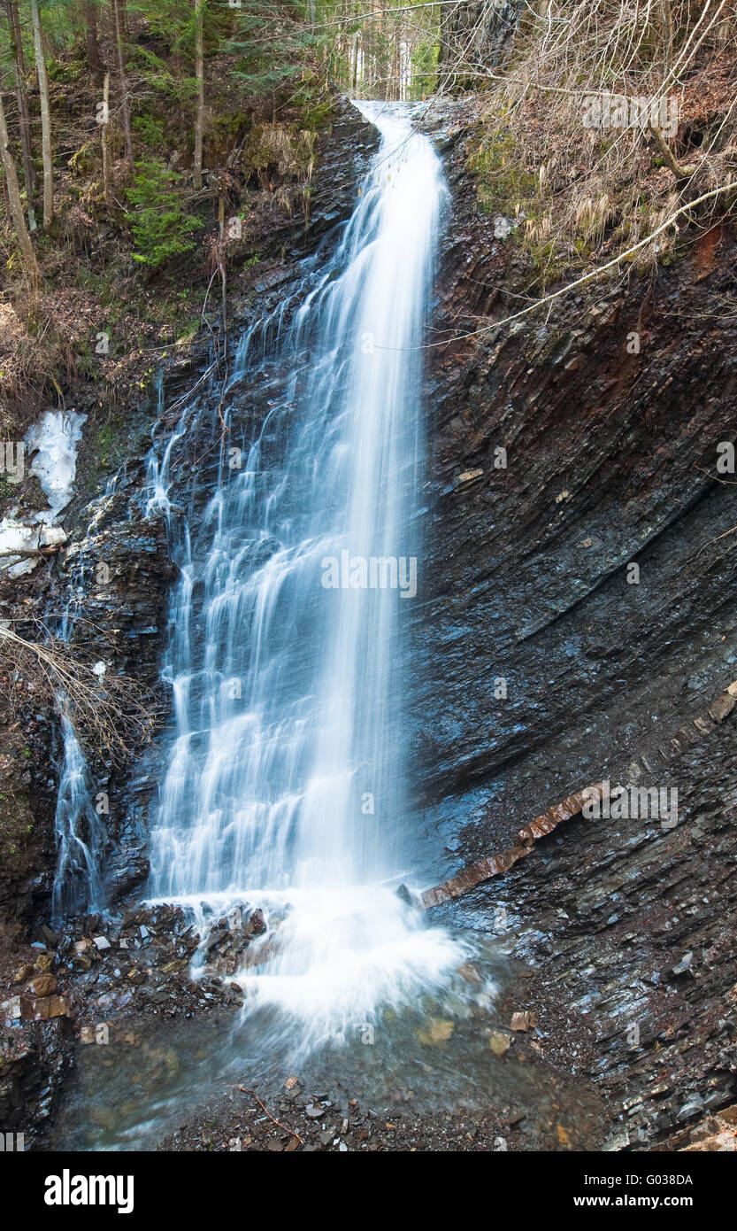 Dark brook waterfall hi-res stock photography and images - Alamy