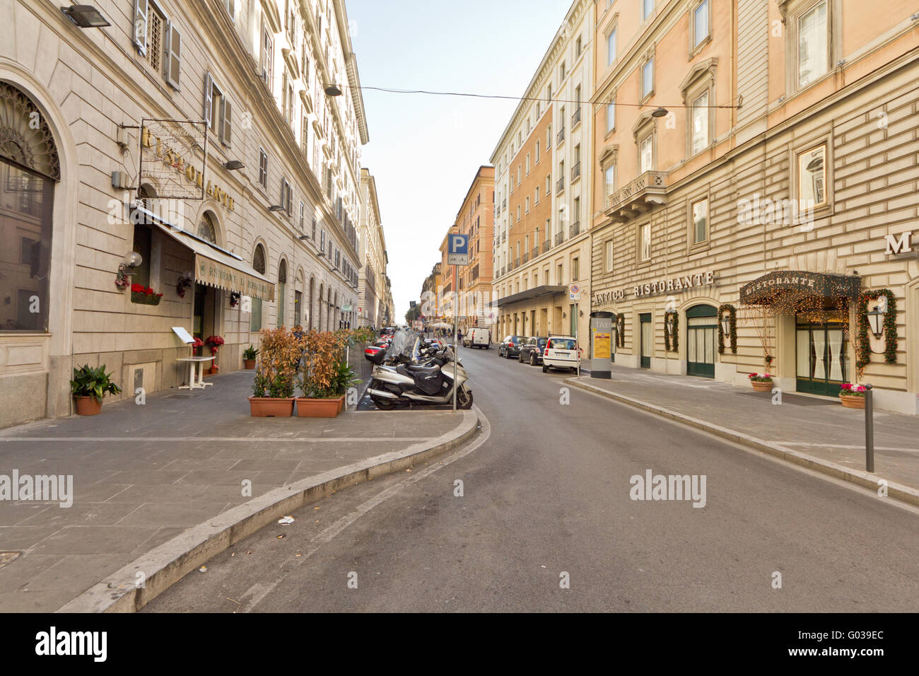 Empty italy hi-res stock photography and images - Alamy