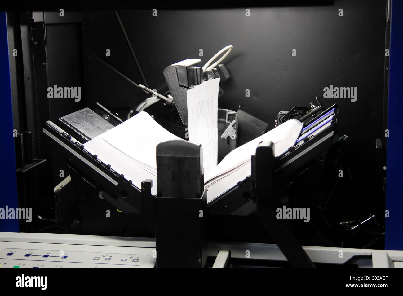 Mechanical automat hi-res stock photography and images - Alamy