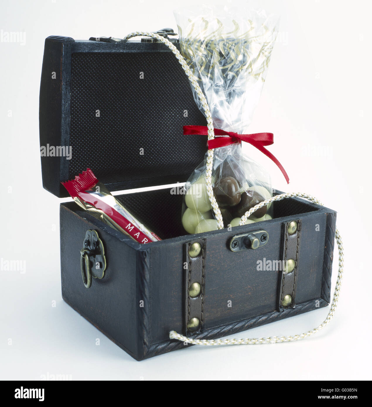 Jewel case hi-res stock photography and images - Alamy