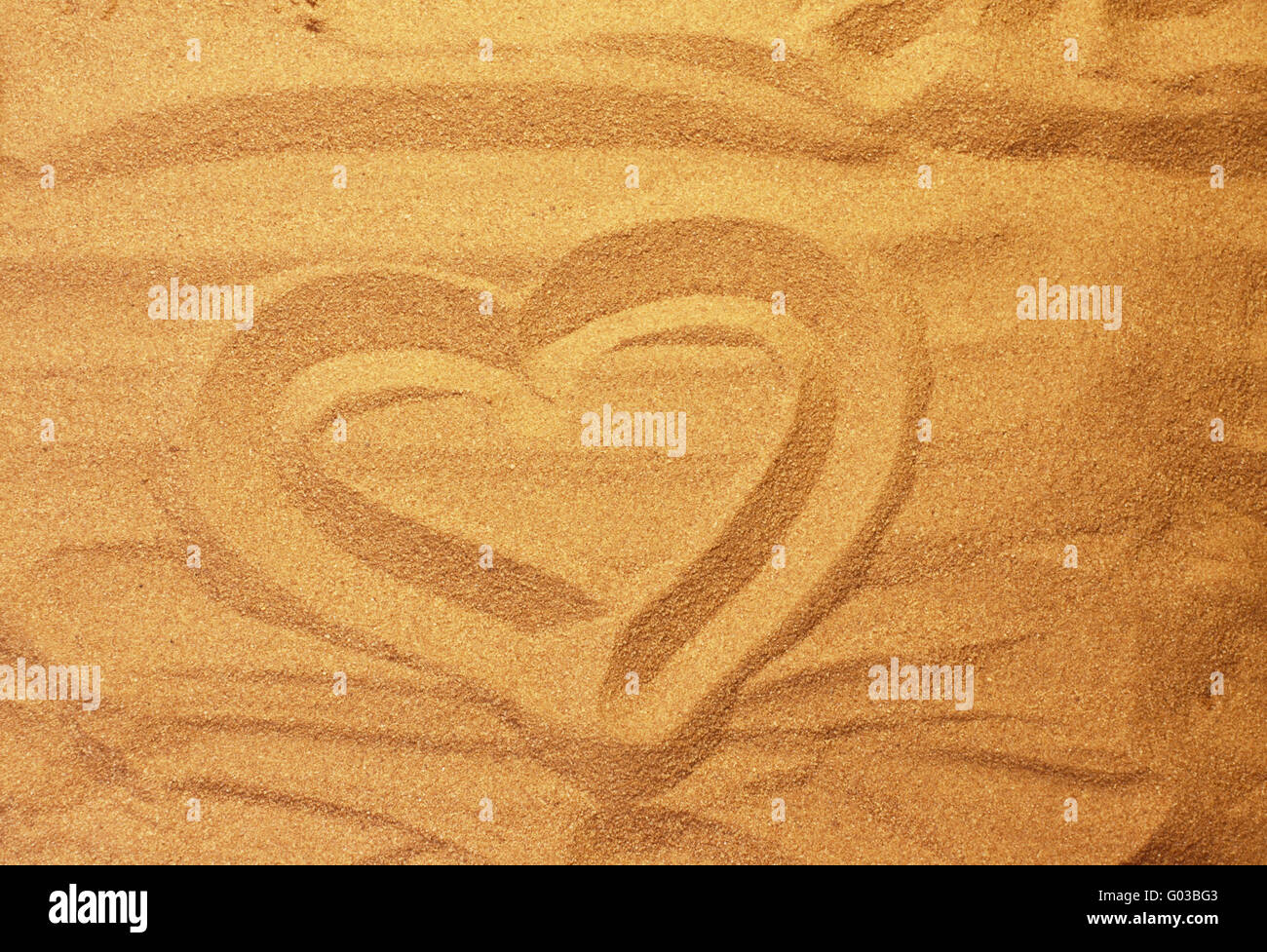 heart on the sand Stock Photo - Alamy