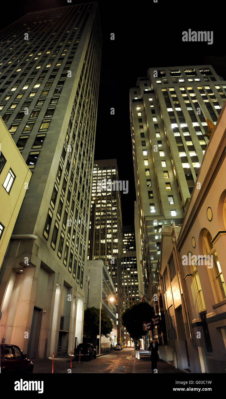 alley way in downtown san francisco Stock Photo - Alamy