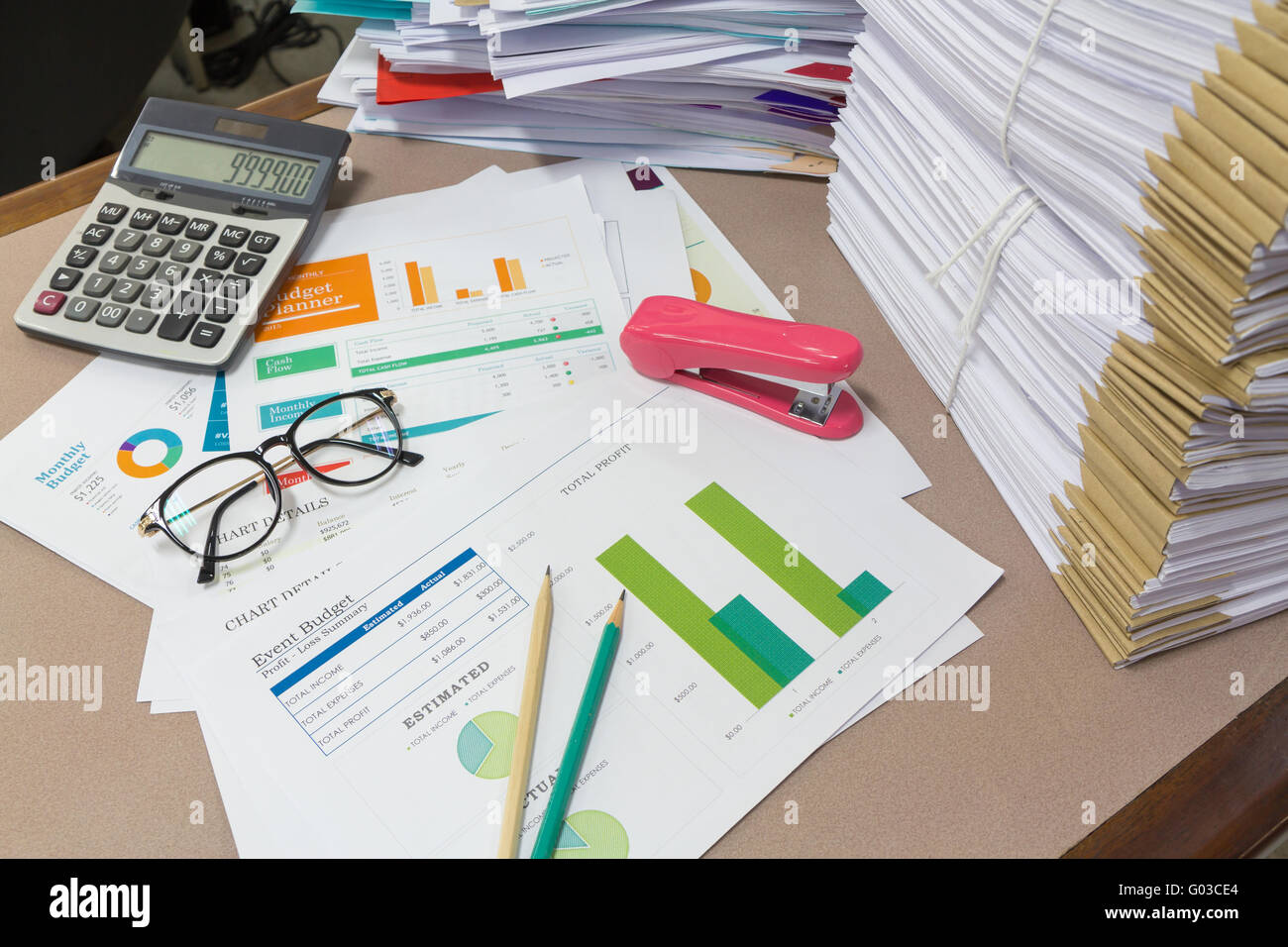 Analysis chart and paperwork on office table Stock Photo - Alamy