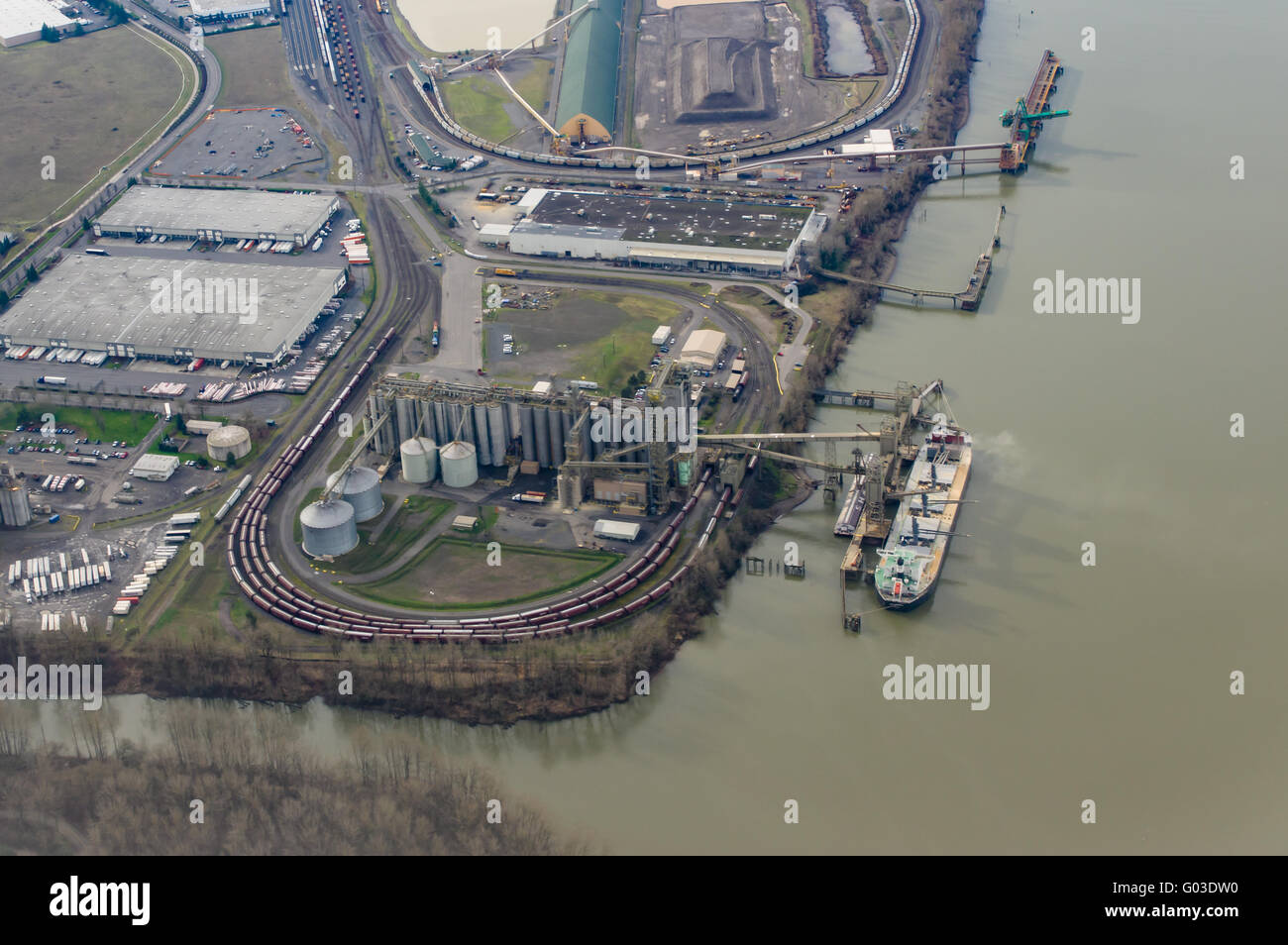 Aerial view of the Columbia Grain export terminal. Portland, Oregon ...