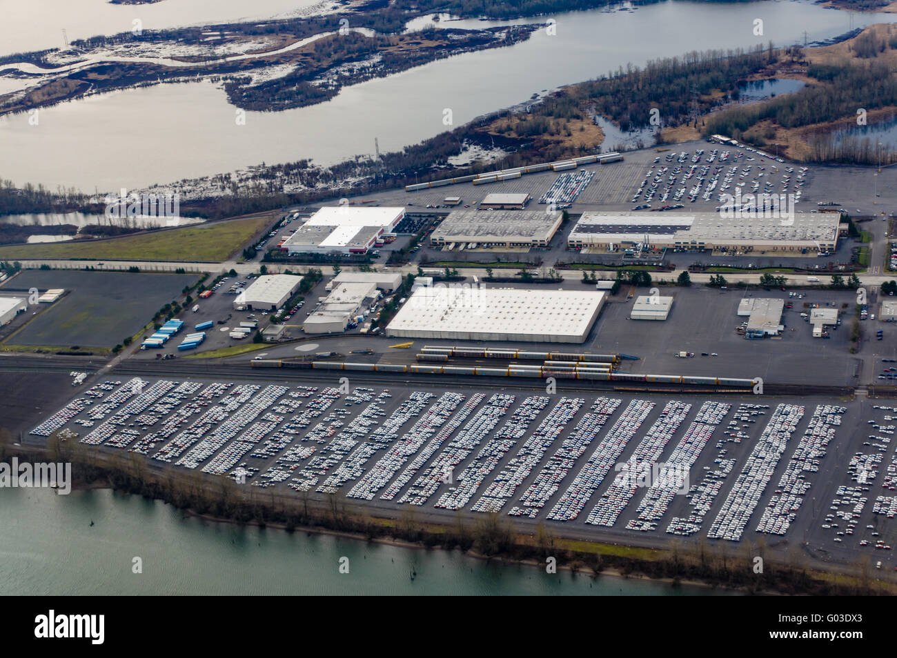 Aerial view parking lot hi-res stock photography and images - Alamy
