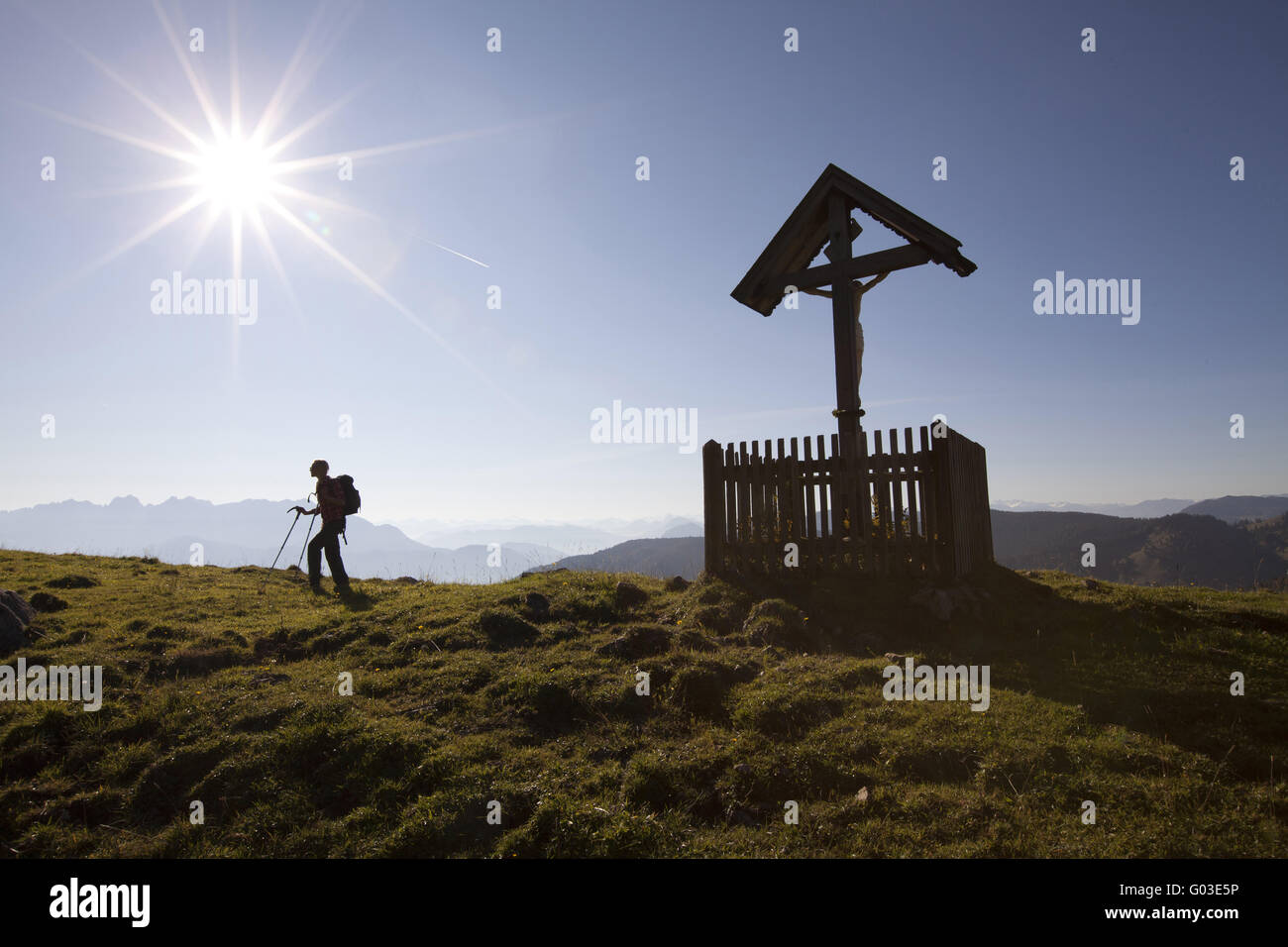 Cross am hiker Bavaria Stock Photo - Alamy