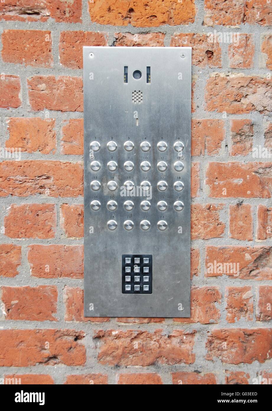 Entry keypad exterior hi-res stock photography and images - Alamy