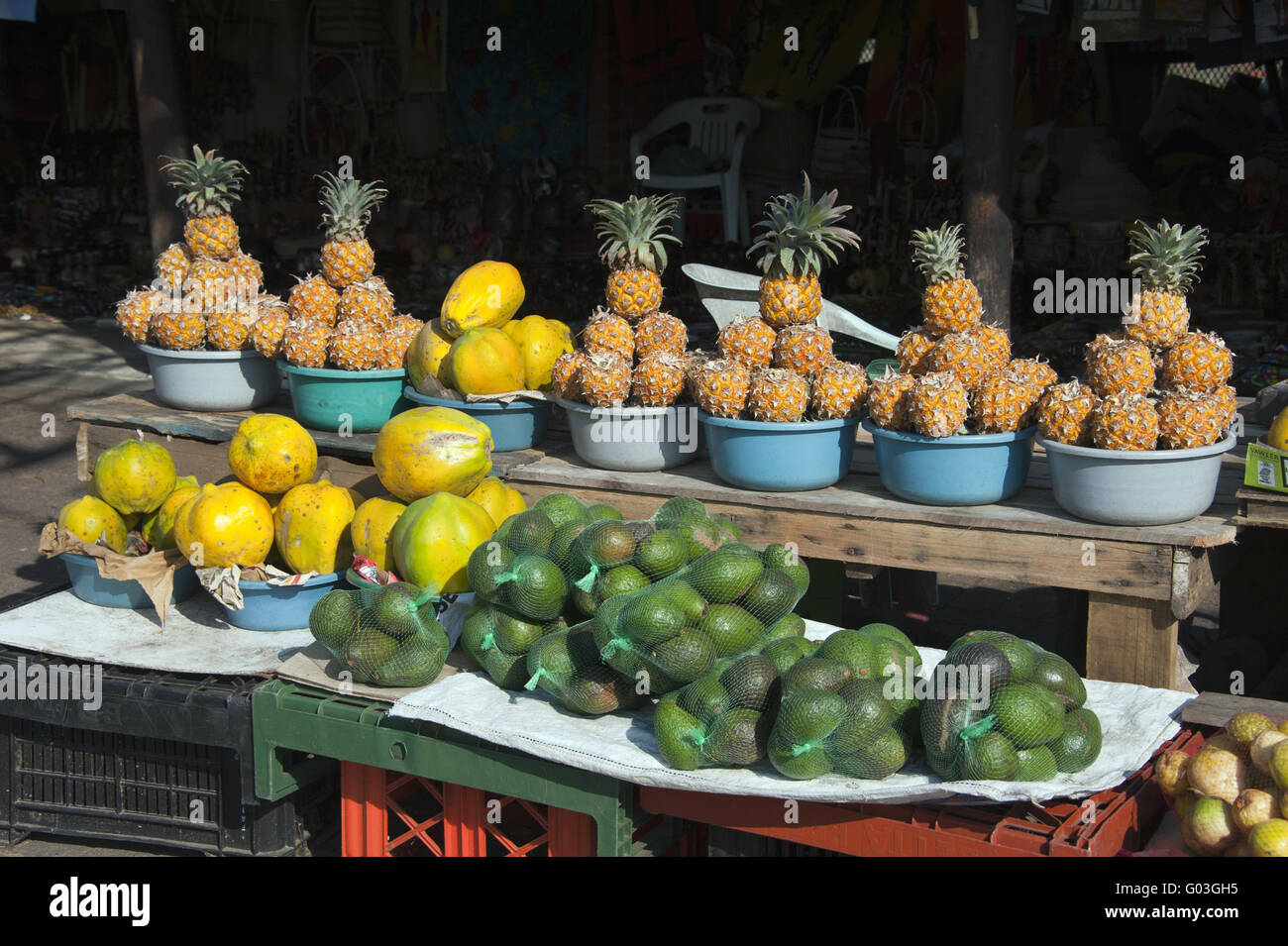 Would fruit stand hi-res stock photography and images - Alamy