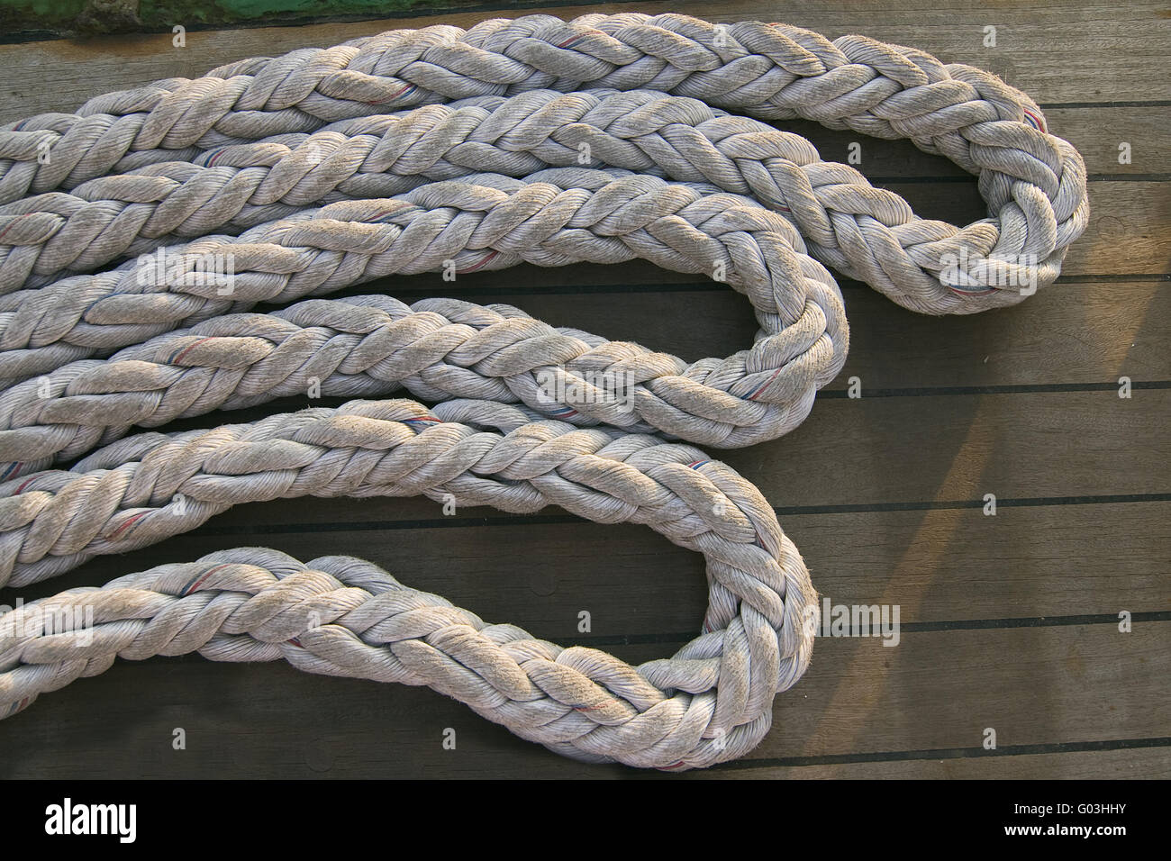 Thick rope white background horizontal hi-res stock photography and ...