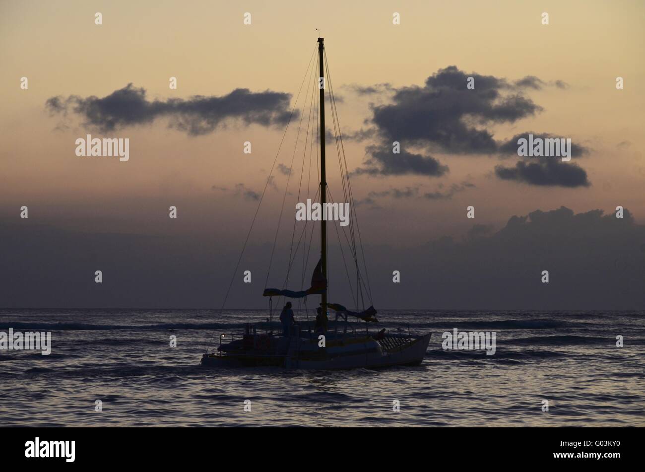 Small boating craft hi-res stock photography and images - Alamy