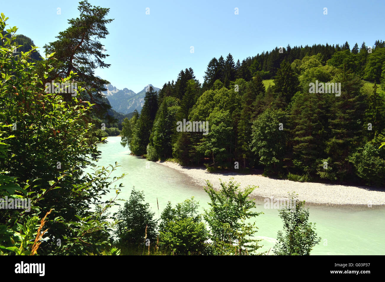 Fluss boot flow hi-res stock photography and images - Alamy