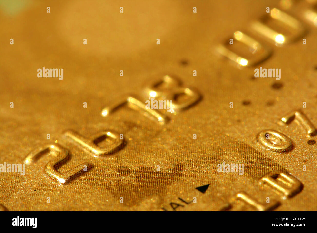 Gold credit card Stock Photo - Alamy