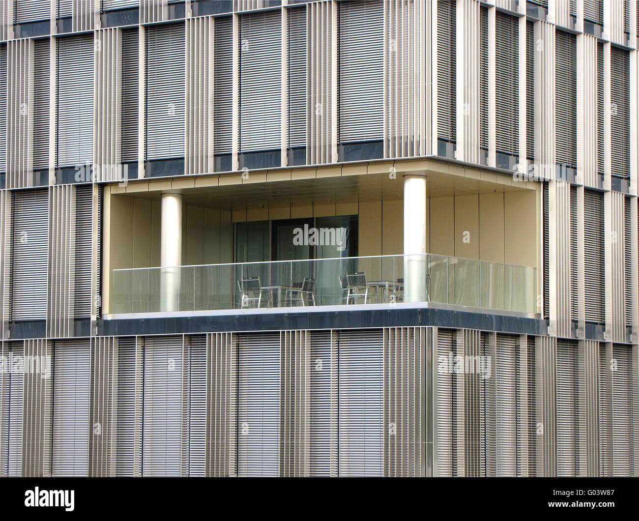 Modern lodge hi-res stock photography and images - Alamy