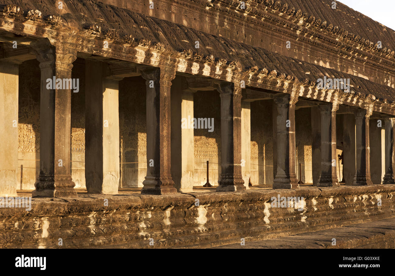 South gallery in the west wing of Angkor Wat Stock Photo - Alamy