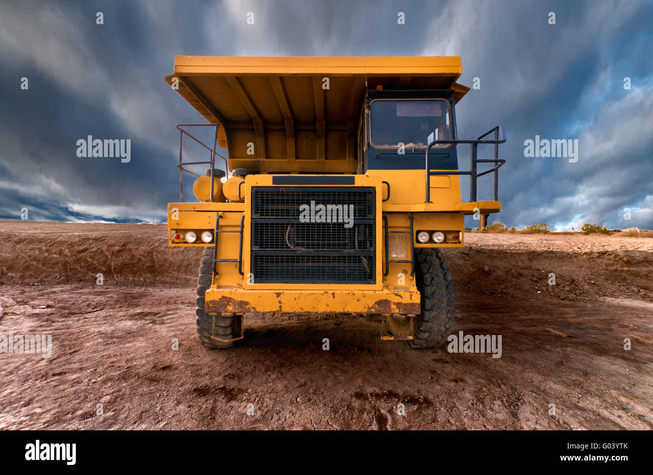 Huge quarry truck hi-res stock photography and images - Alamy
