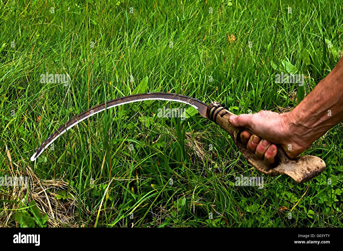 Hand sickle hi-res stock photography and images - Alamy