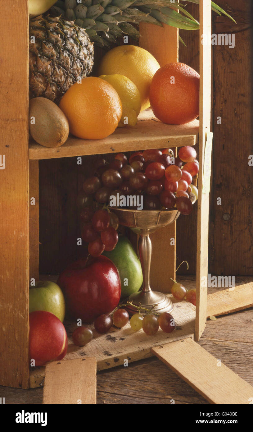 Whole fruit hi-res stock photography and images - Alamy