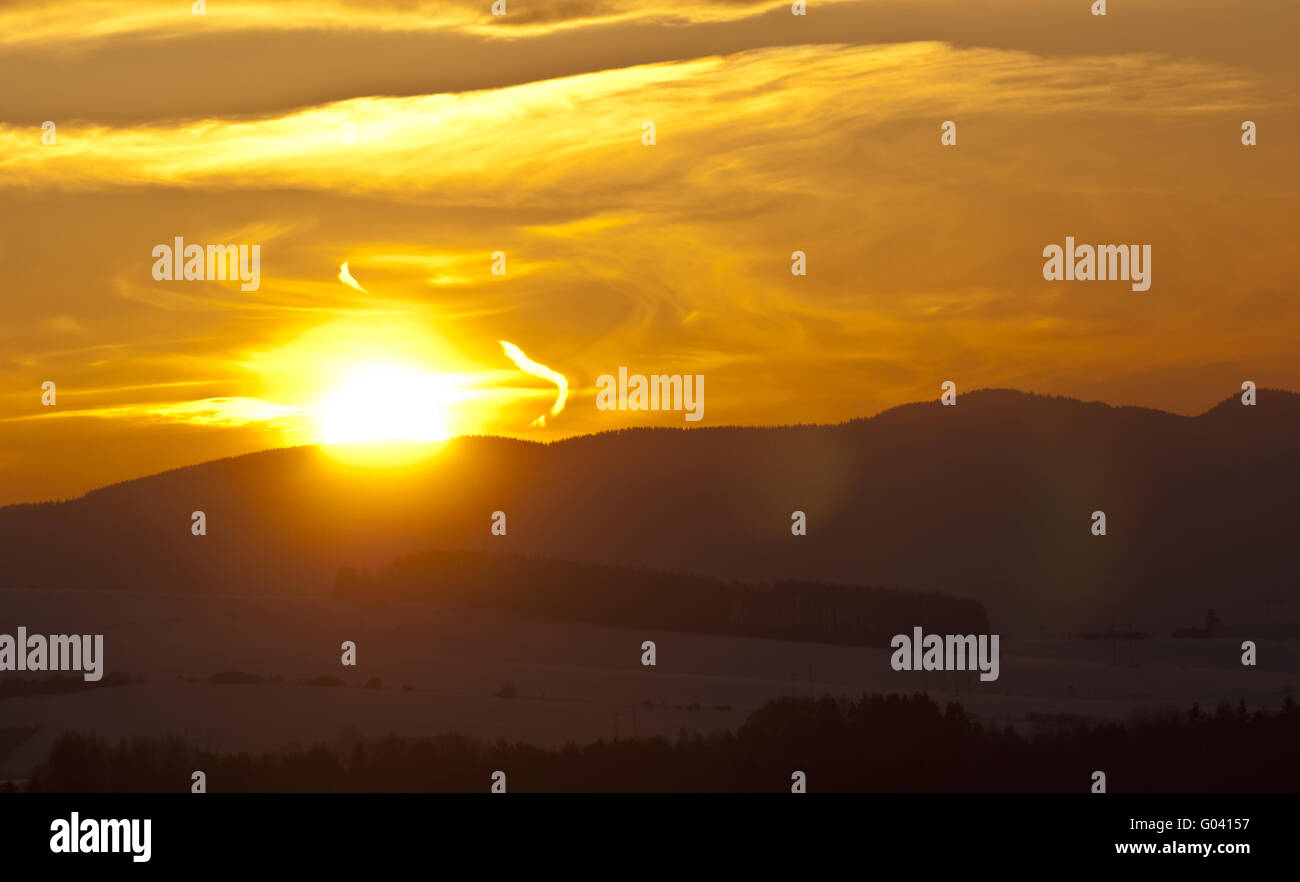 New dawn sun hi-res stock photography and images - Alamy