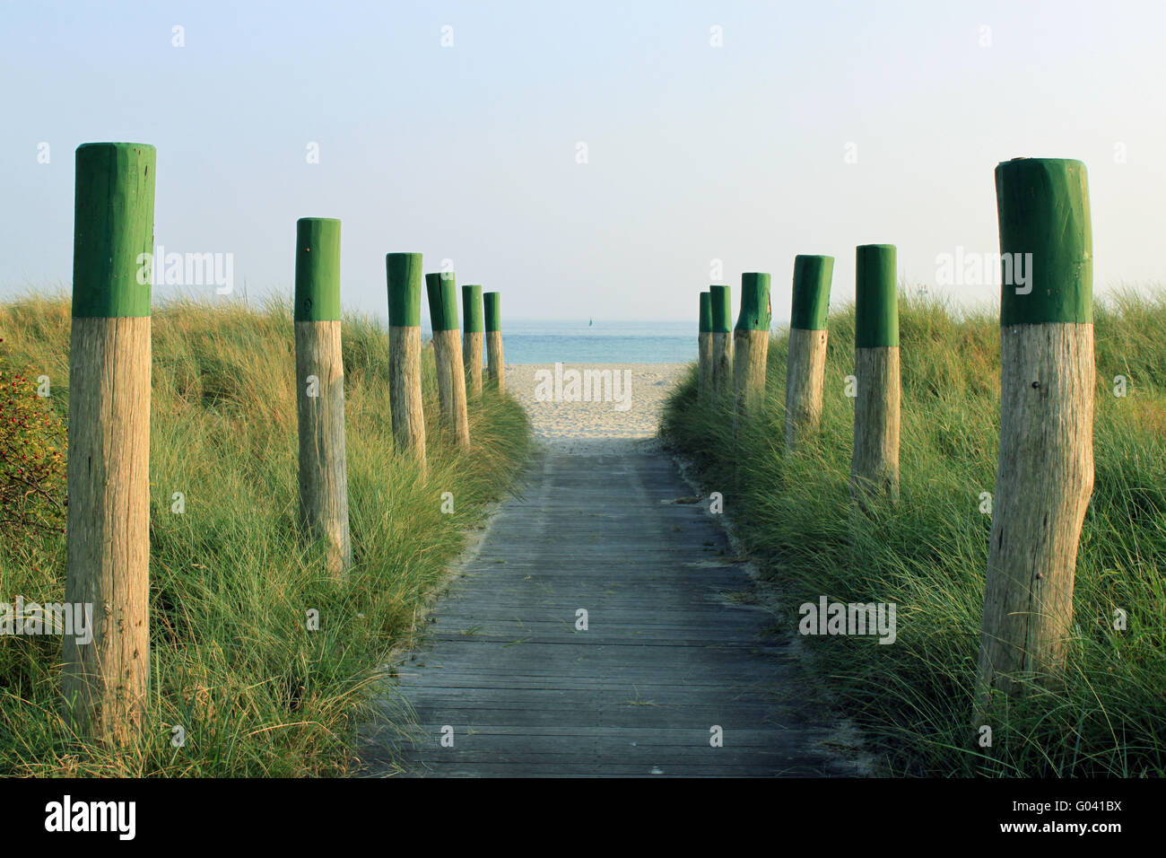Beach path entrance hi-res stock photography and images - Alamy