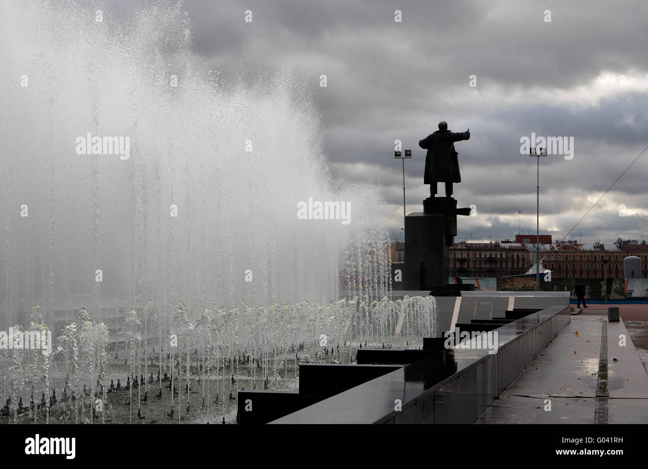 Soviet lenin memorial statue in hi-res stock photography and images - Alamy