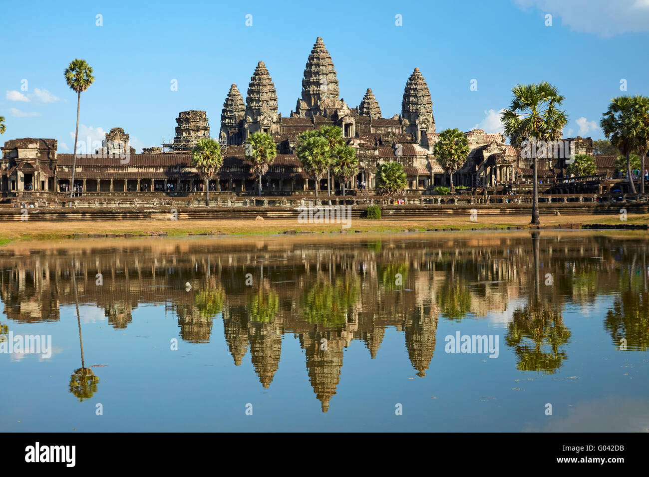 Angkor Wat temple complex (12th century), Angkor World Heritage Site ...