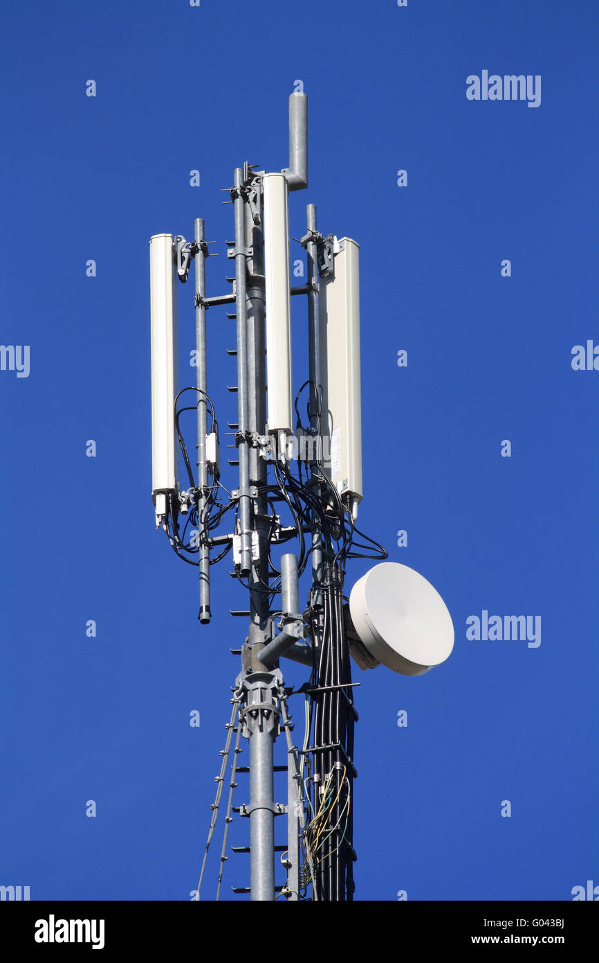 Mobile phone communication repeater hi-res stock photography and images ...